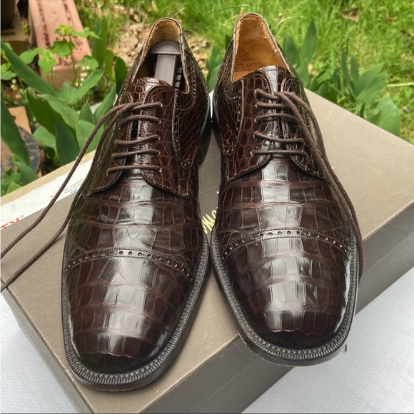 Neiman Marcus | Shoes | Neiman Marcus Mens Brown Alligator Dressshoe ...
